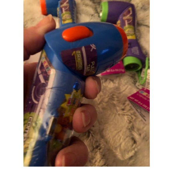 Galerie Candies | Other | 6 For Bothlast 2 Kids Candy Filled Flashlight ...